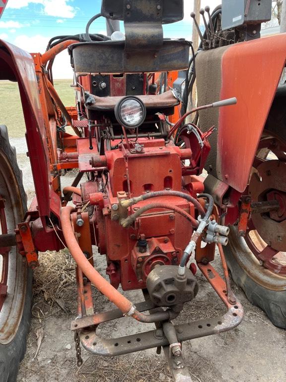 1970 Farmall 2WD Tractor w/ Loader for sale | Hill City, KS